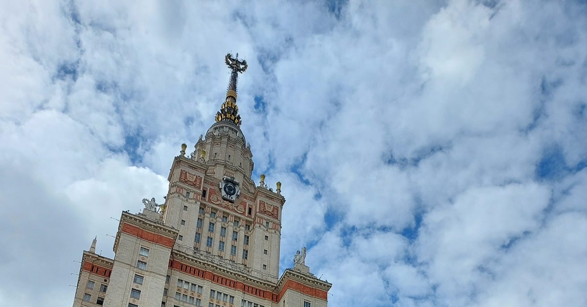 Самая красивая сталинская высотка Пикабу
