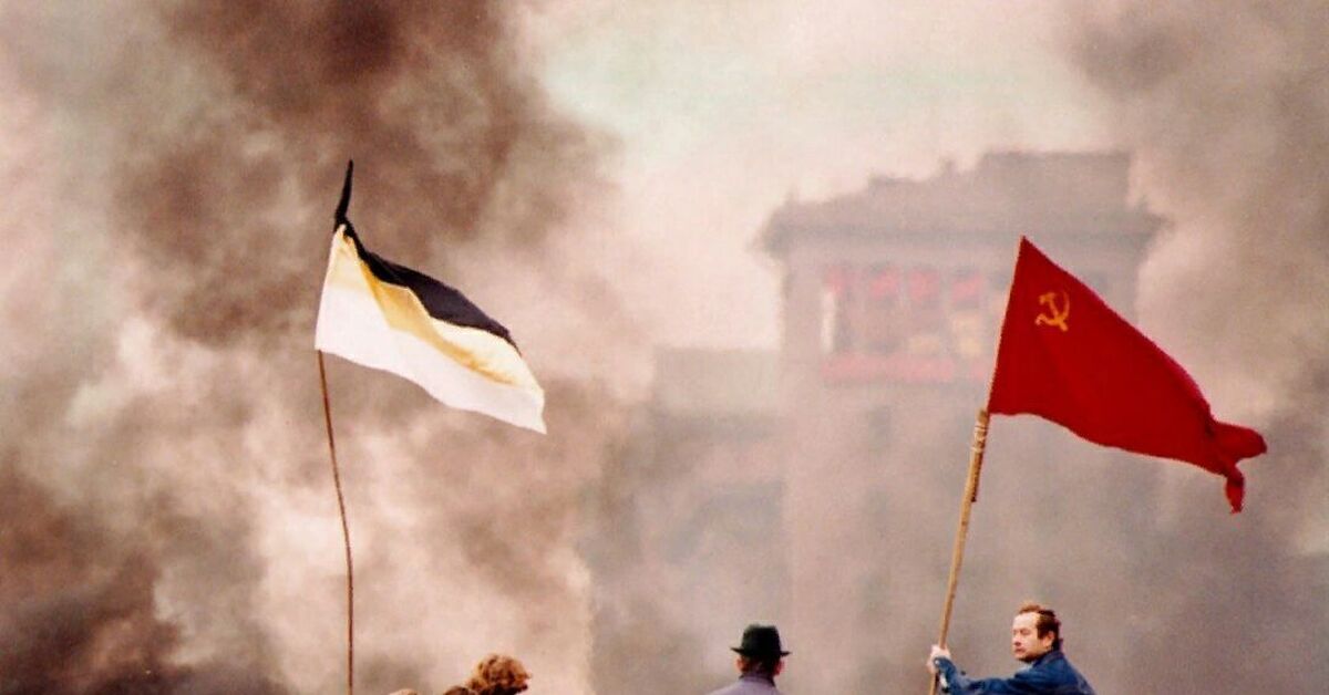 Горячая осень 1993 года | Пикабу