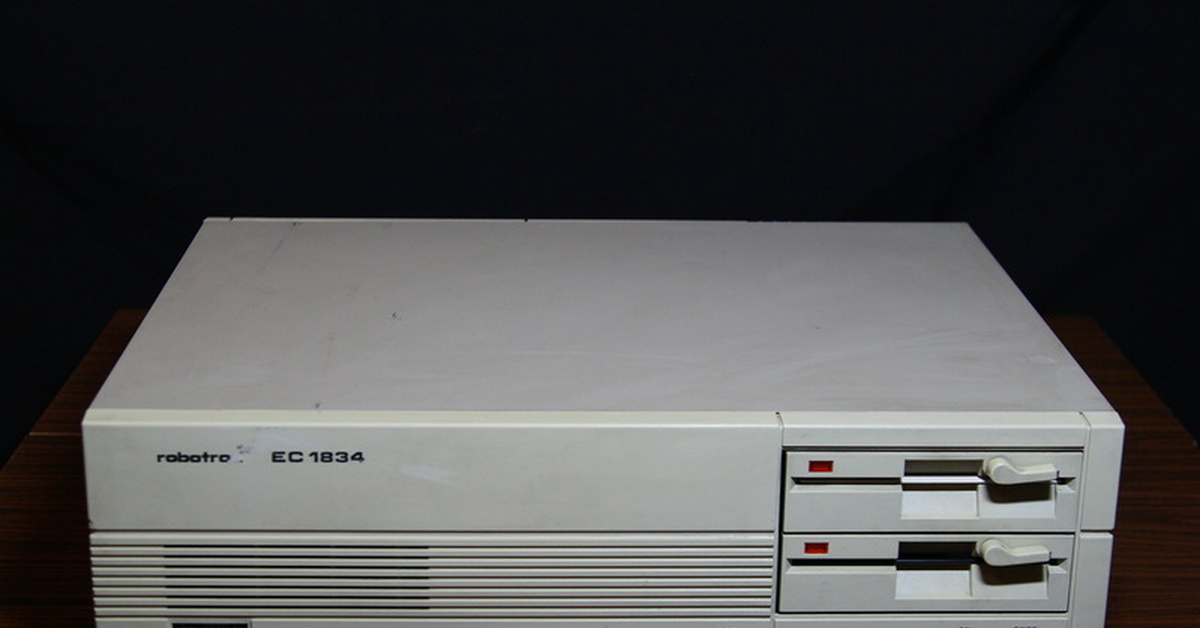 Раритет: Robotron EC 1834 - 27.04.24 09:56 | Пикабу