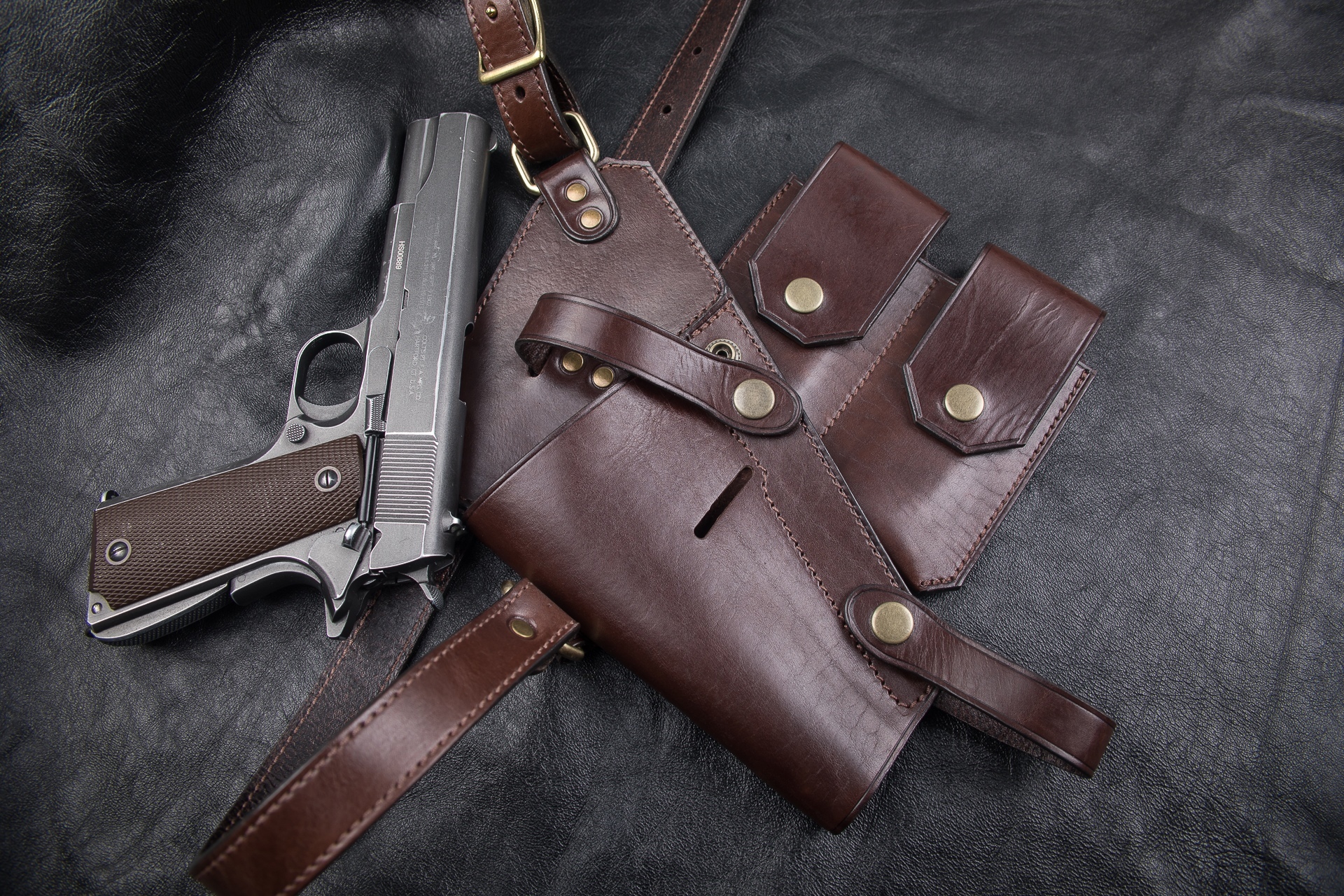 Еще одна классическая кобура для Colt 1911 | Пикабу