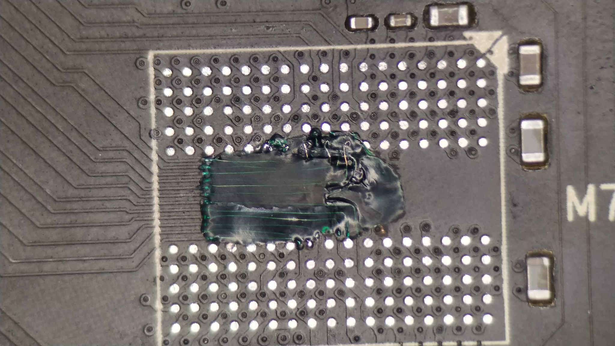 Там плата расслоилась из-за артефактов. Ремонт 1060 | Пикабу