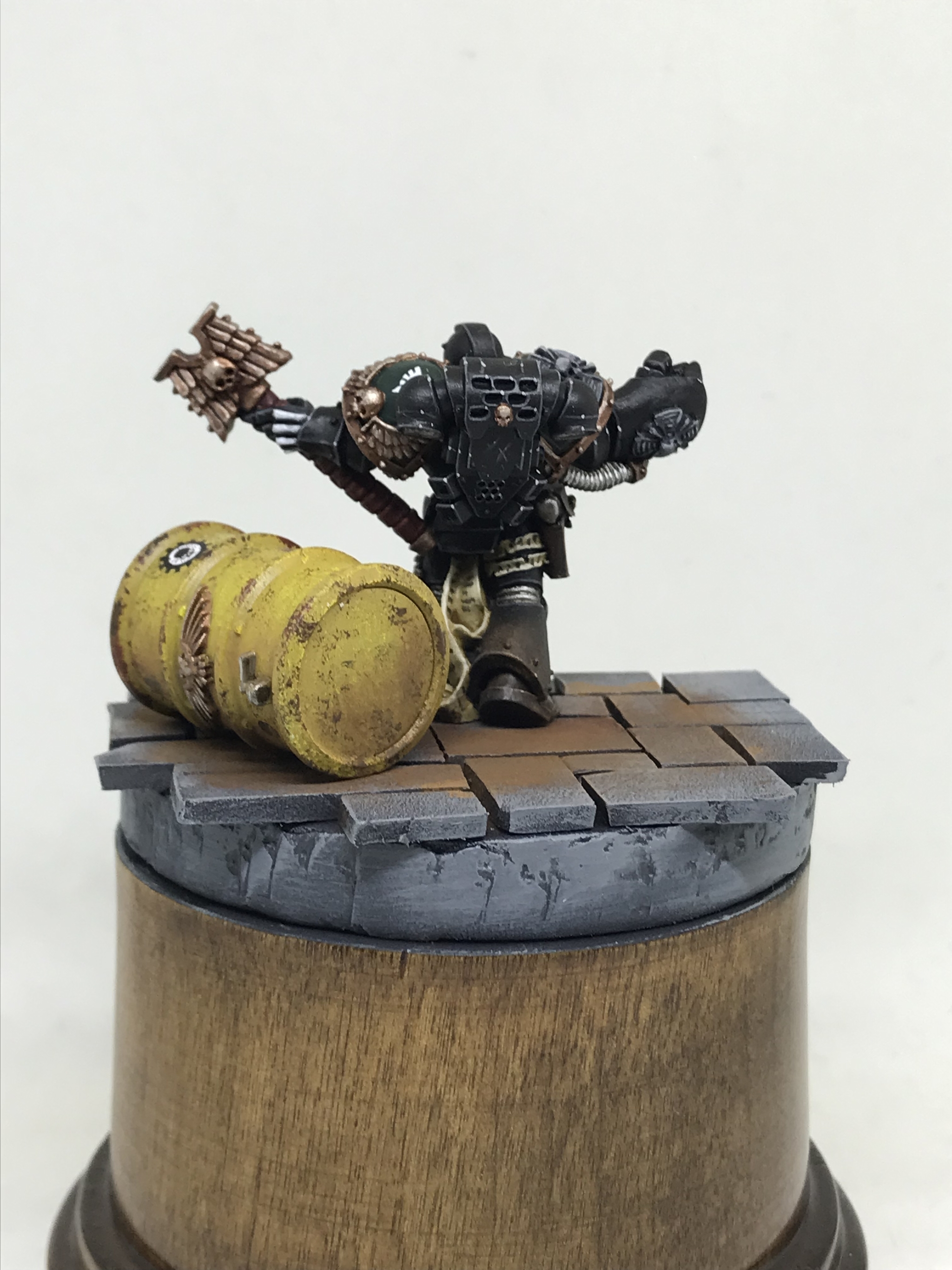 Любительская роспись миниатюр. Warhammer 40 000. Chaplain with power ...