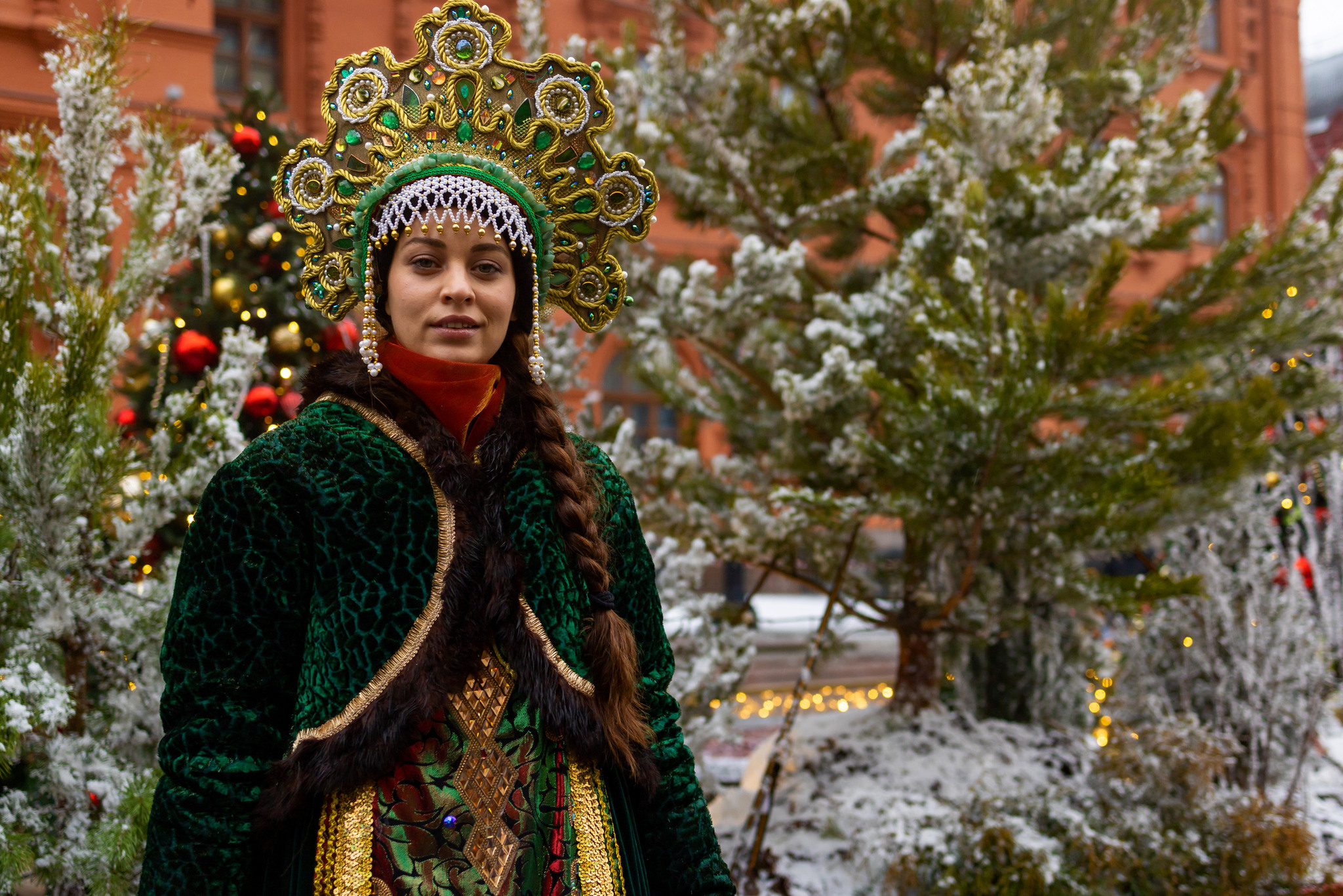 Новогодние моменты: Персонажи Манежной площади... | Пикабу