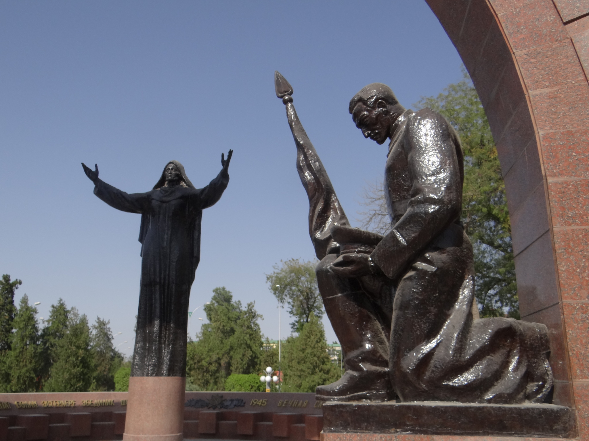 Памятник погибшим на войне (Ашхабад) | Пикабу