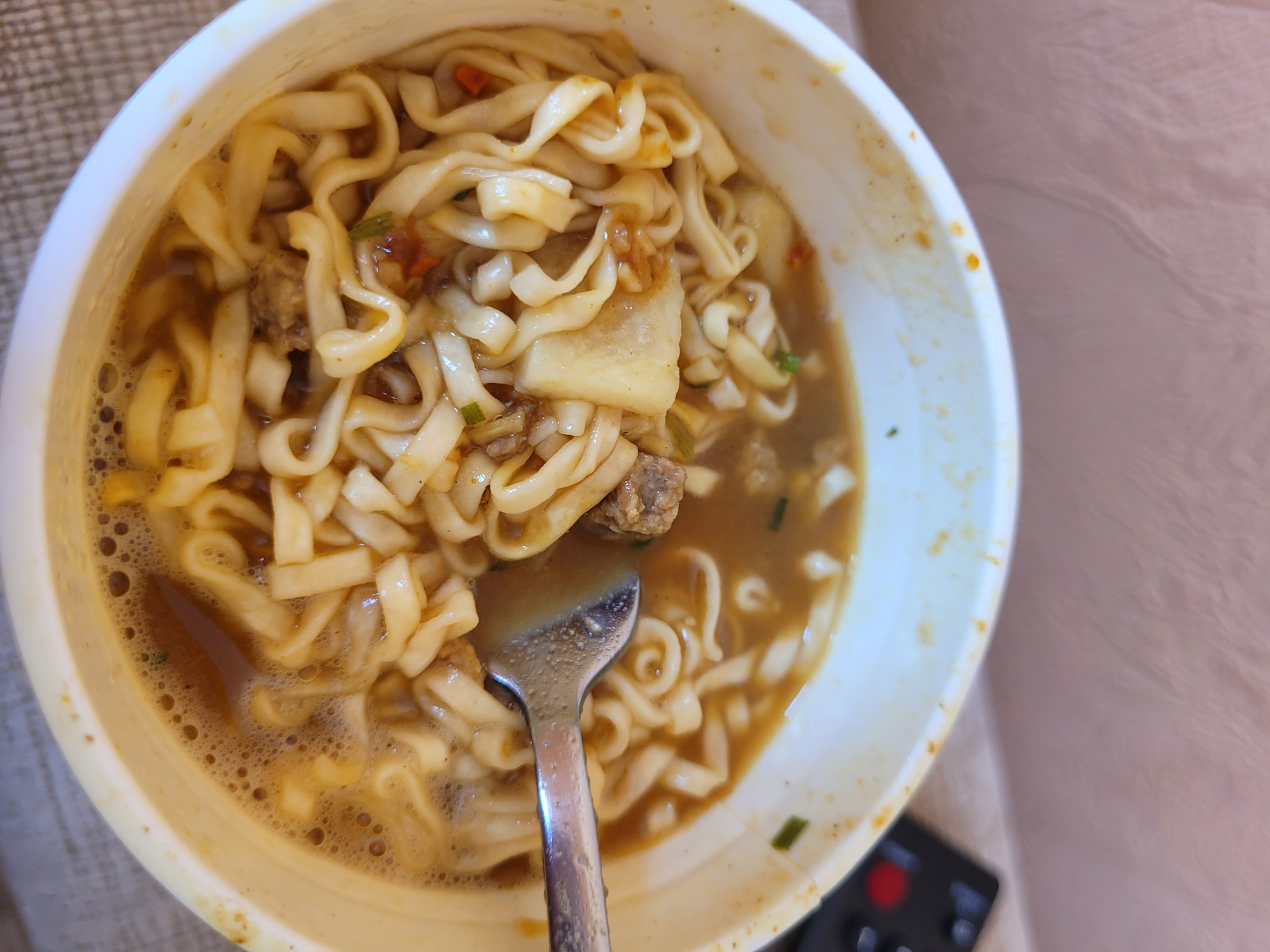 Cup Noodle Curry - Лапша "Кап Нудл" со вкусом карри (Япония) | Пикабу