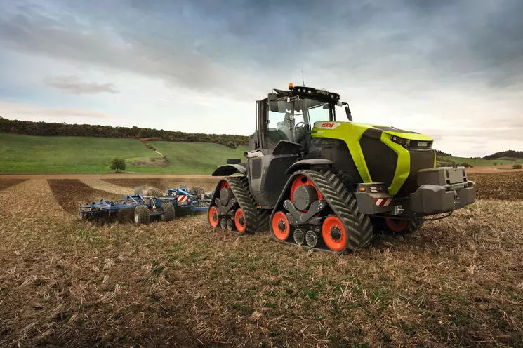 Премьера от Claas: Xerion 12 с двигателем 650 л/с выходит на рынок ...