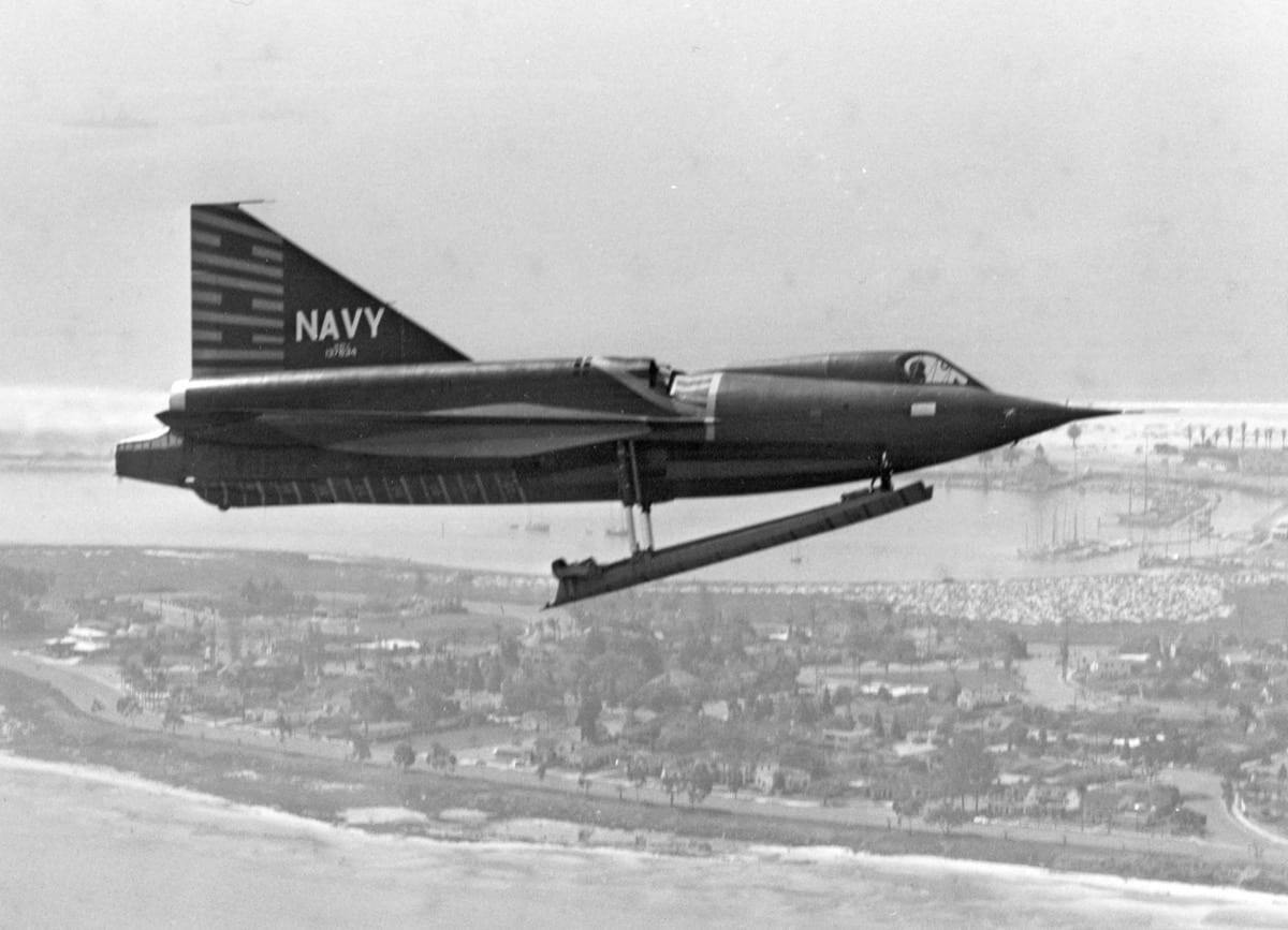 Реактивный гидросамолёт-истребитель Convair F2Y Sea Dart - 10.03.24 18:17 | Пикабу