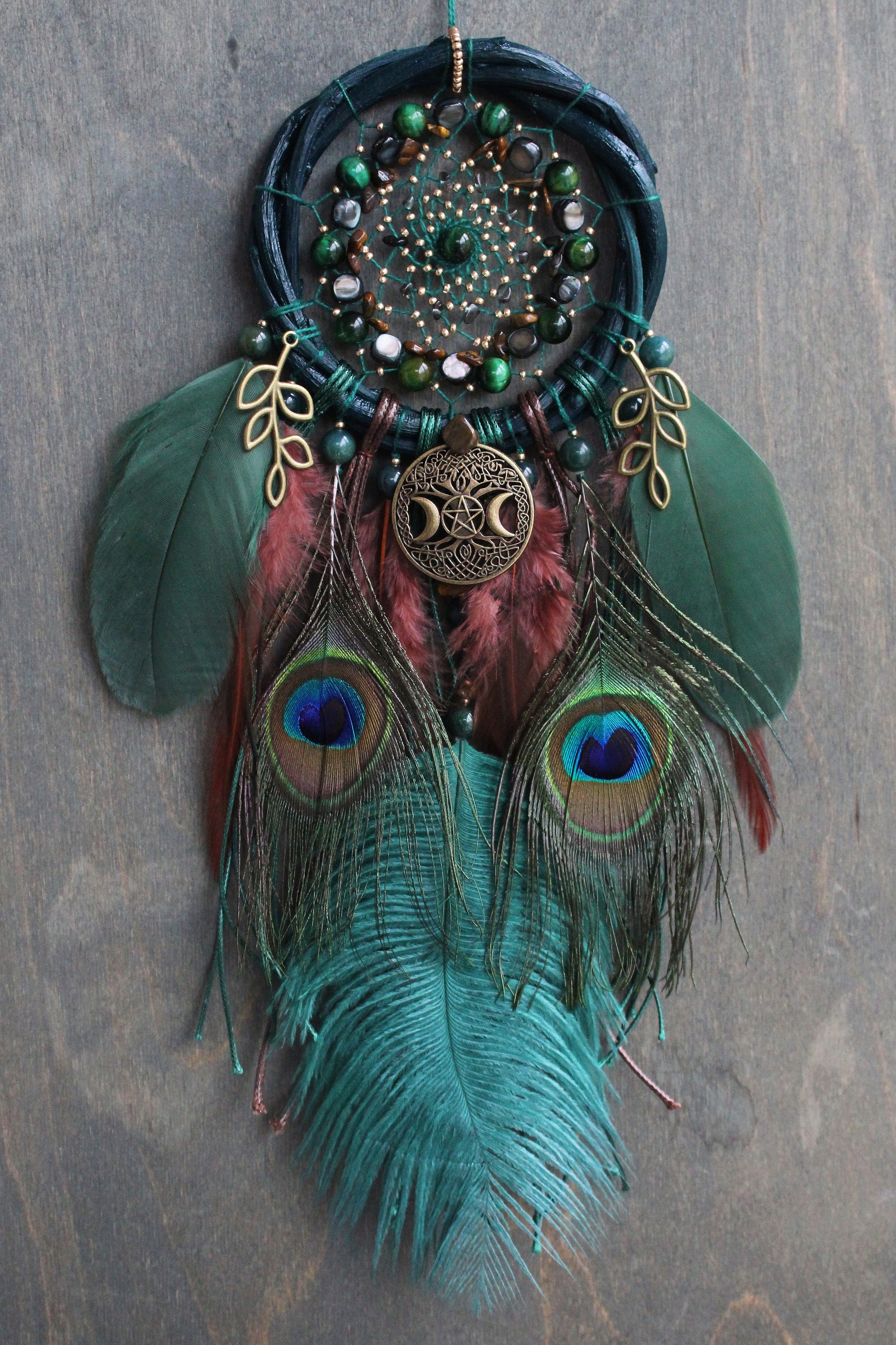 Ловцы Снов из коллекции Tell me a Fable - 22.04.24 11:40 | Пикабу