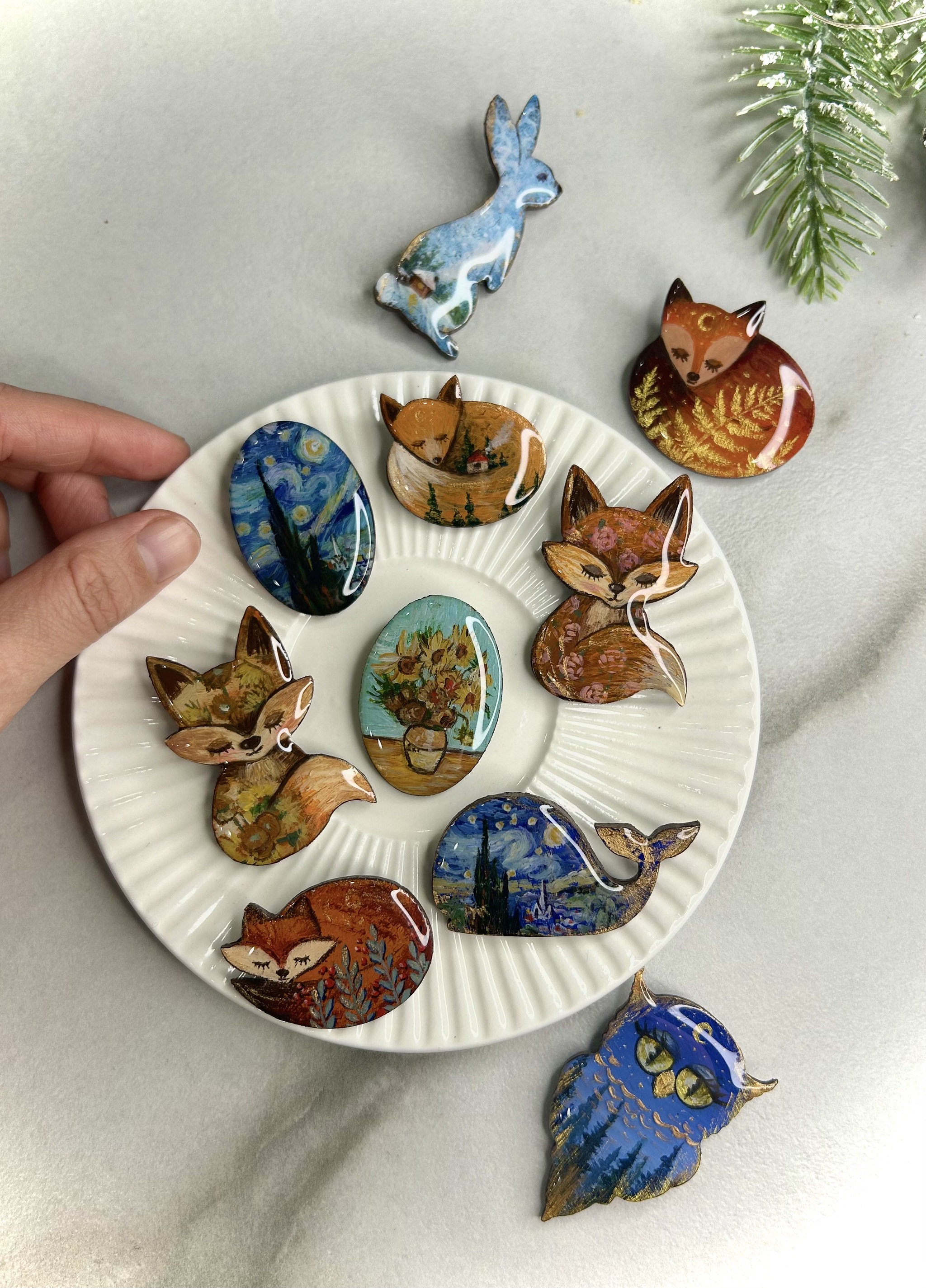 Броши из эпоксидной смолы и дерева | Пикабу